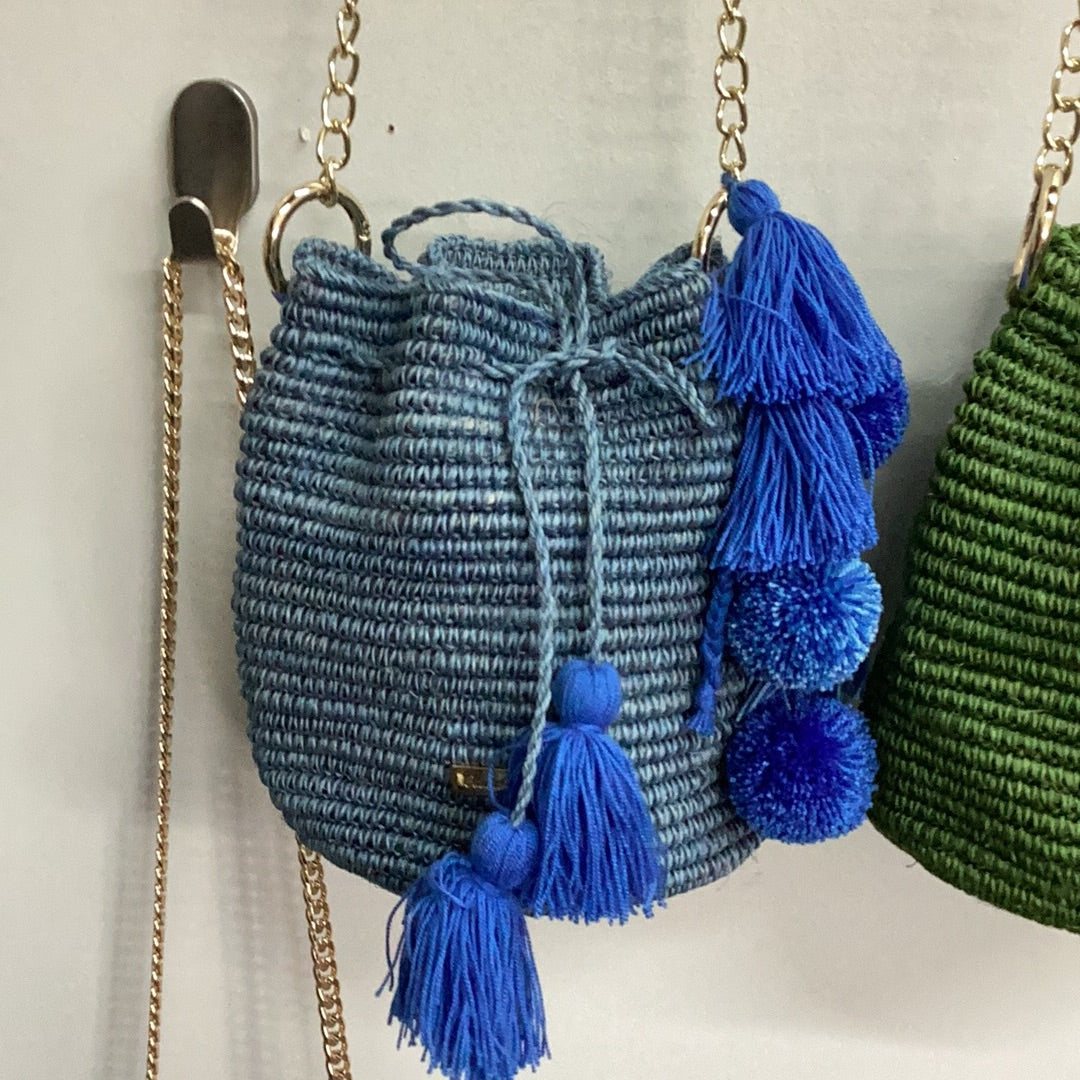 Bucket bag with Pom Poms – RevealBoutique